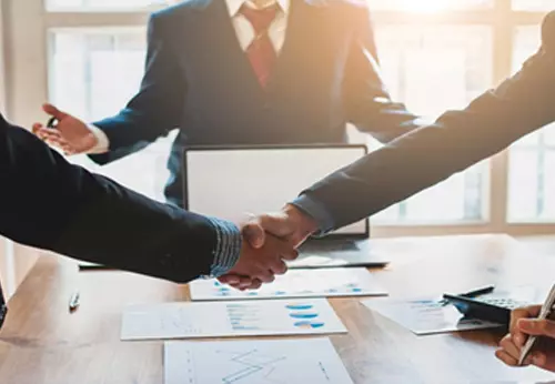 Settling A Car Accident Claim In California| Holland & Holland Law Offices